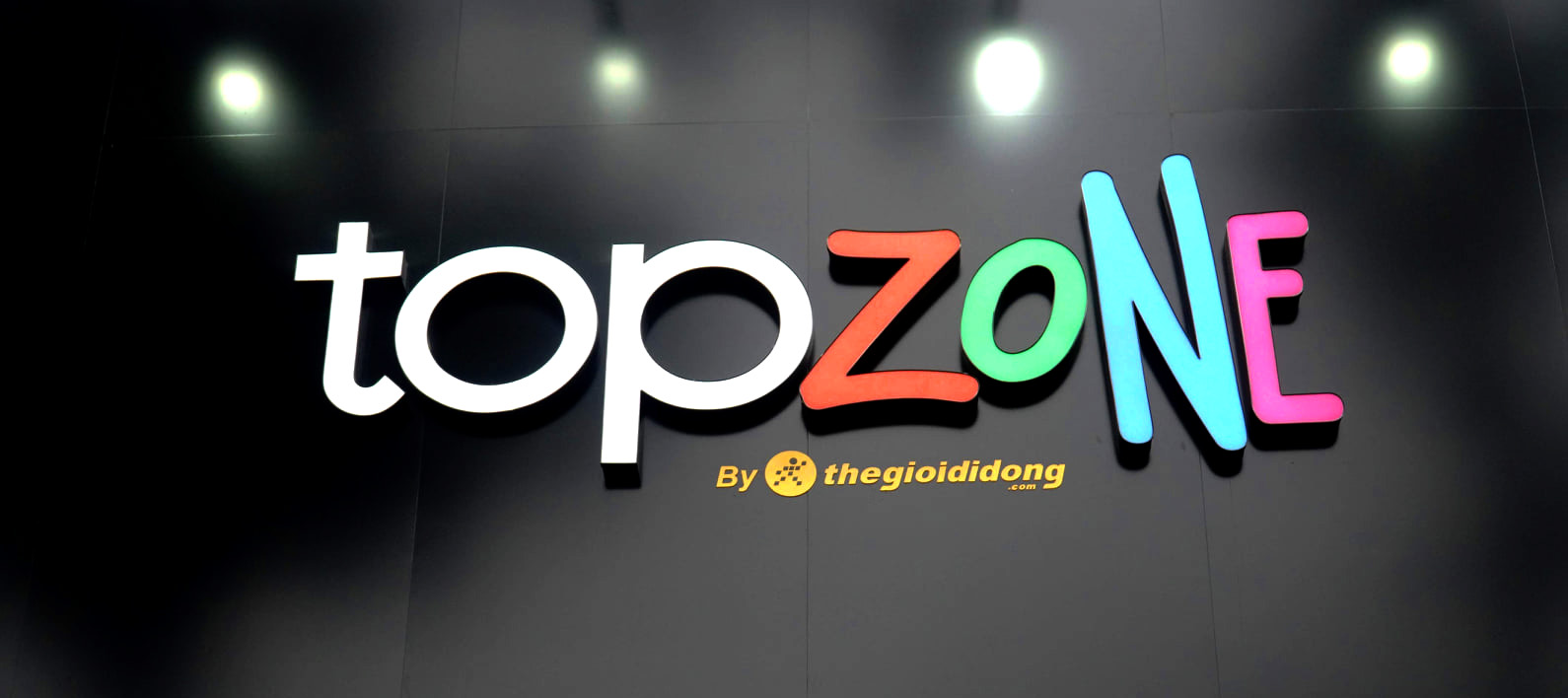 TopZone | Electronics sub-branding | Apple's rainbow in the zone